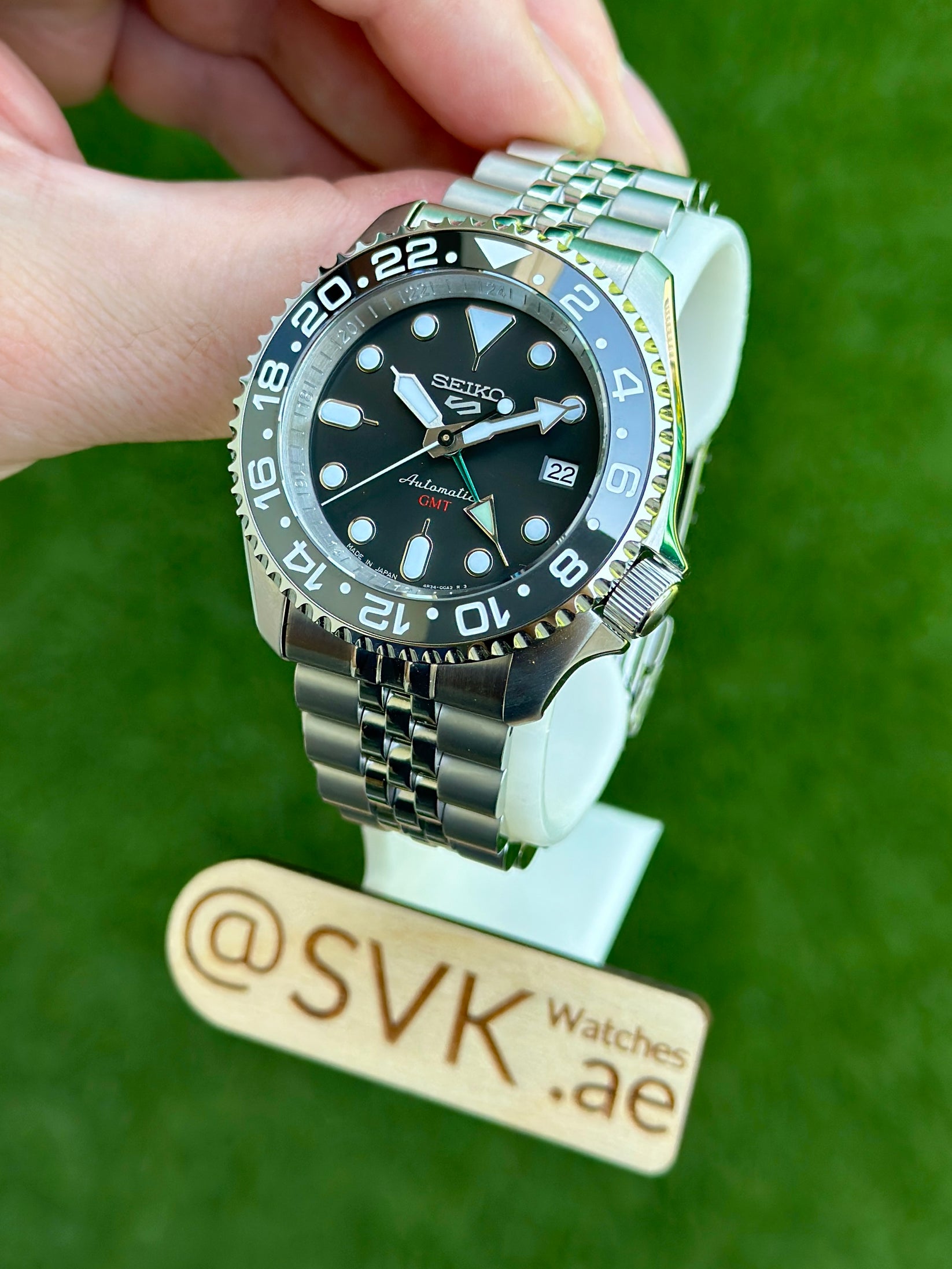 Seiko SSK019 Bruce Wayne GMT (Built to Order) – SVK Watches